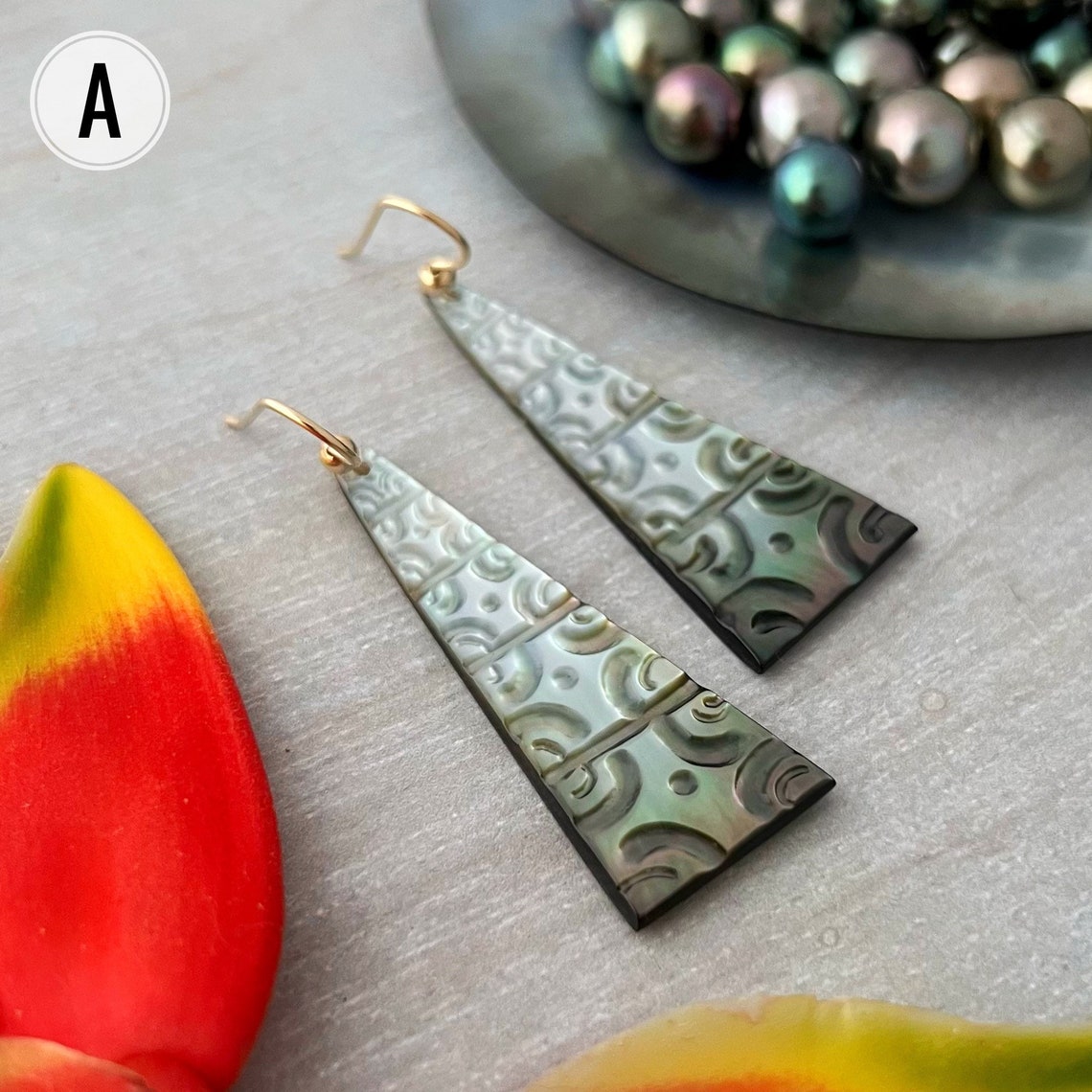 Shell Earrings • Handcarved Jewelry • Hawaiian Polynesian Design - Etsy