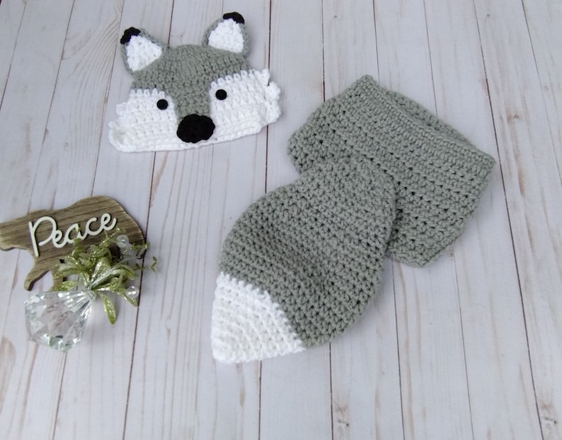 Crochet Wolf Hat and Diaper Cover, Newborn Wolf Hat, Baby Fox Outfit ...
