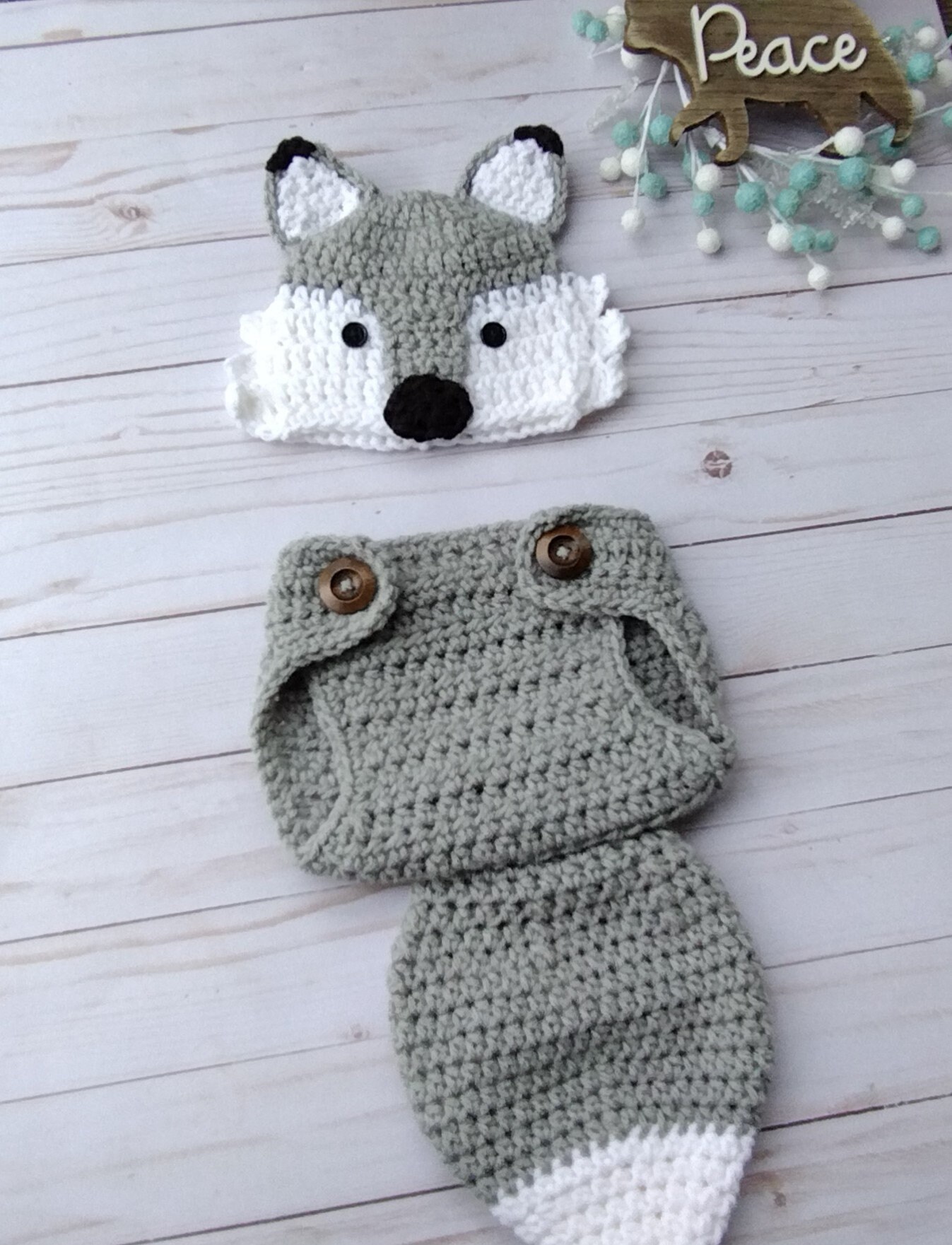 Crochet Wolf Hat and Diaper Cover, Newborn Wolf Hat, Baby Wolf Outfit ...