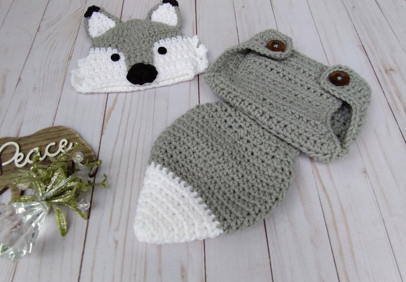 Crochet Wolf Hat and Diaper Cover, Newborn Wolf Hat, Baby Fox Outfit ...