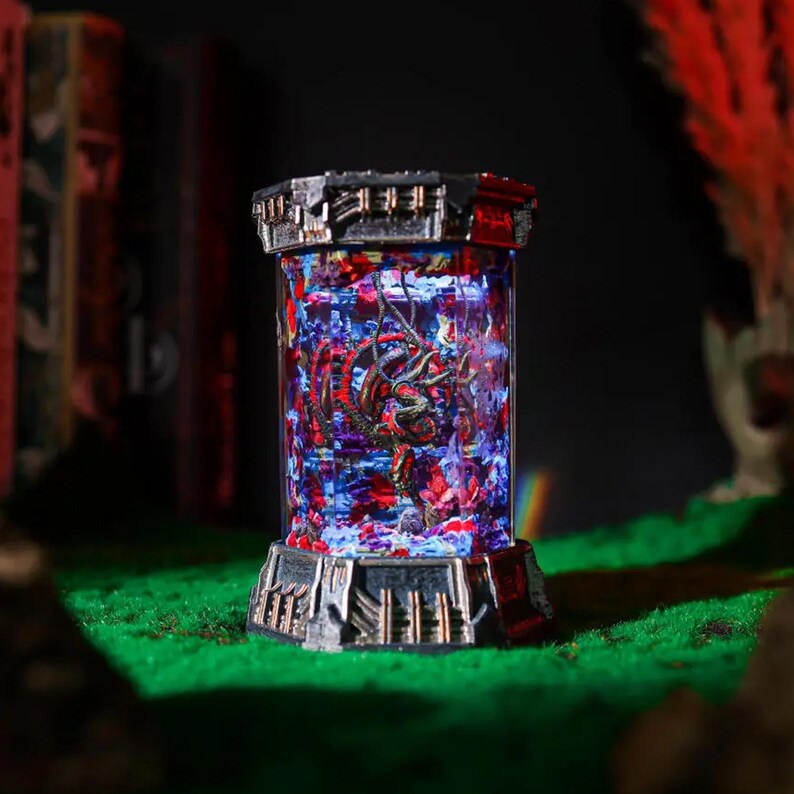 Xenomorph Alien Space Monster Healing Chamber Resin Lamp Sci-fi ...