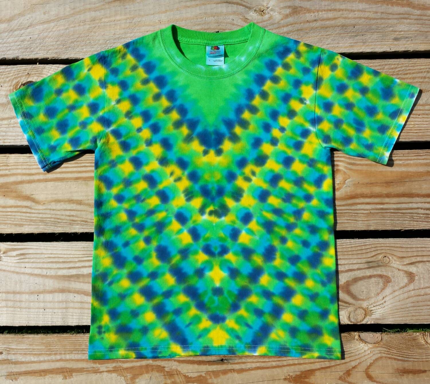 Boys Large Bright Green Tie Dye Shirt V Design Yellow Green | Etsy