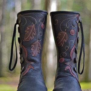 Vine & Leaf Moccasins: Made to Order - Custom Boots - Women's Moccasin ...