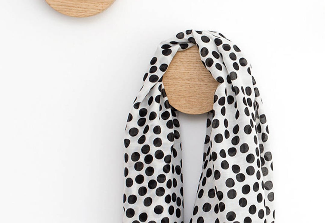 Oak Coat Hook: Modern Entryway Organizer for Coats, Hats & Accessories ...