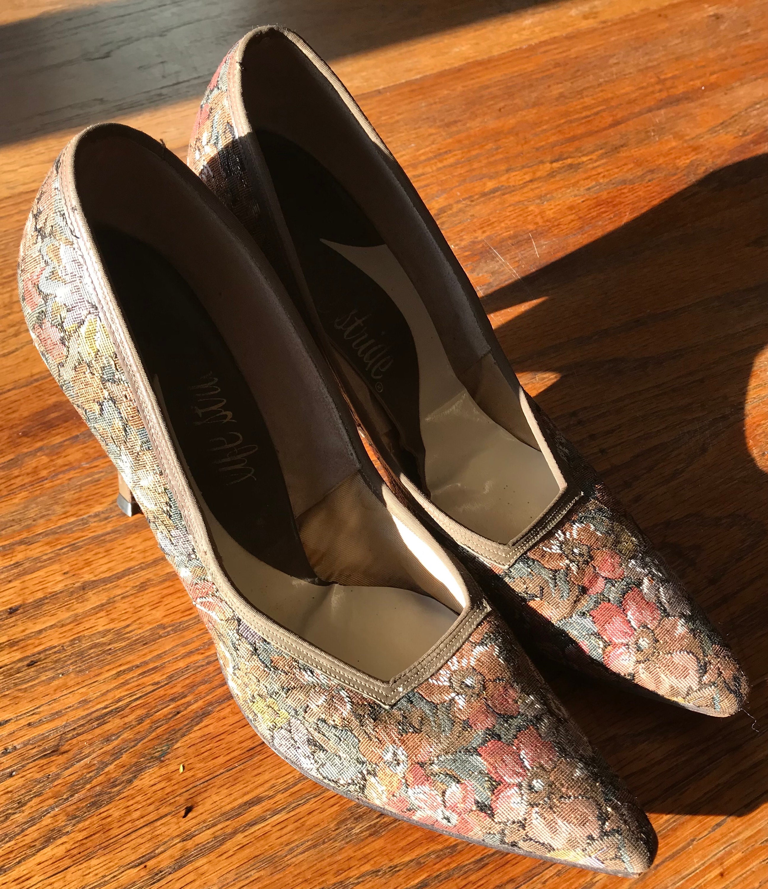 Vintage 1960 Life Stride 4 Inch Spike Heelstapestry Fabric Top and ...