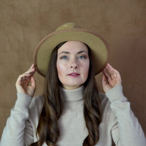 Camel Felt Fedora Hat With Two Tone Ribbons - Women's Fedora Hat ...