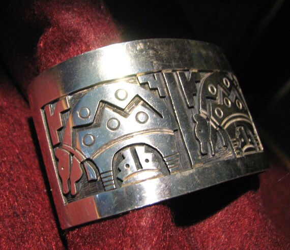Vintage HOPI Indian "SPIRIT BEAR" Overlay Cuff -- Wei… - Gem