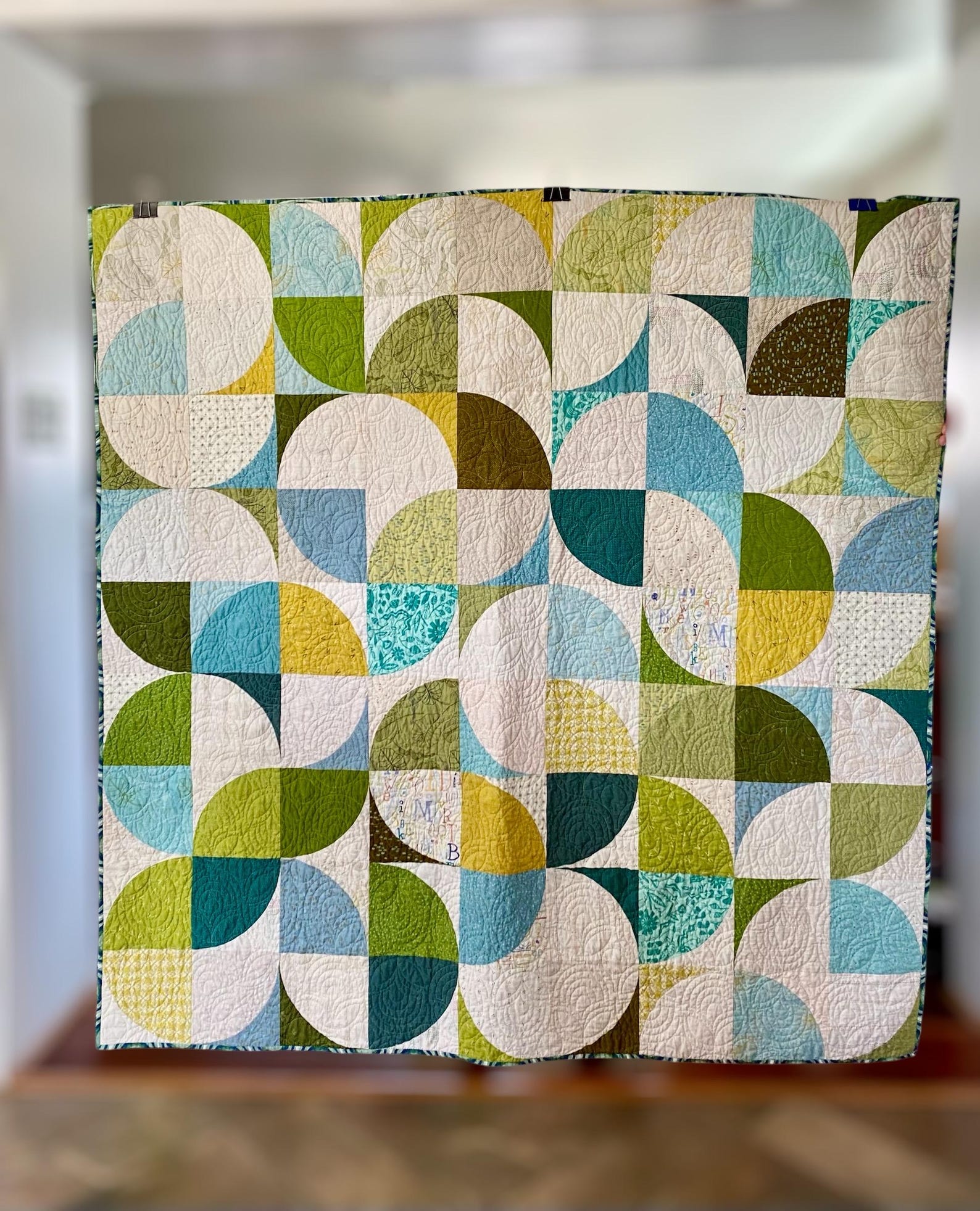 Eclipse Quilt: Modern Curved Piecing, Retro Vibe - 68x68 Inches - Etsy