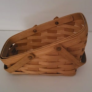 1997 Royce Craft Signed & Dated Hand Woven Sleigh Basket With Handles ...