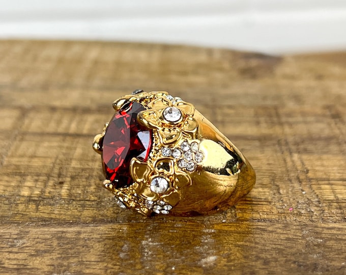 Large Vintage Costume Jewelry Gold Ring With Red Gemstone and Flower ...