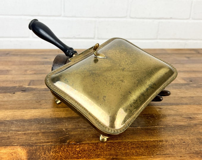 Vintage Silent Butler Silver Plated Lidded Pan With Handle and Legs ...