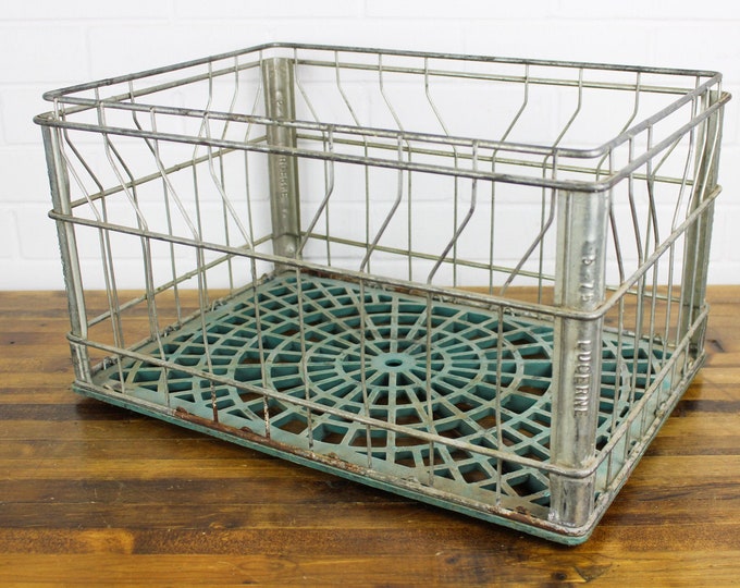 1975 Vintage Lucerne Silver Metal Milk Crate With Hard Plastic Base ...
