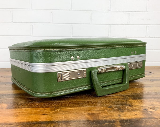 Small Green Suitcase, Real Vintage - Etsy