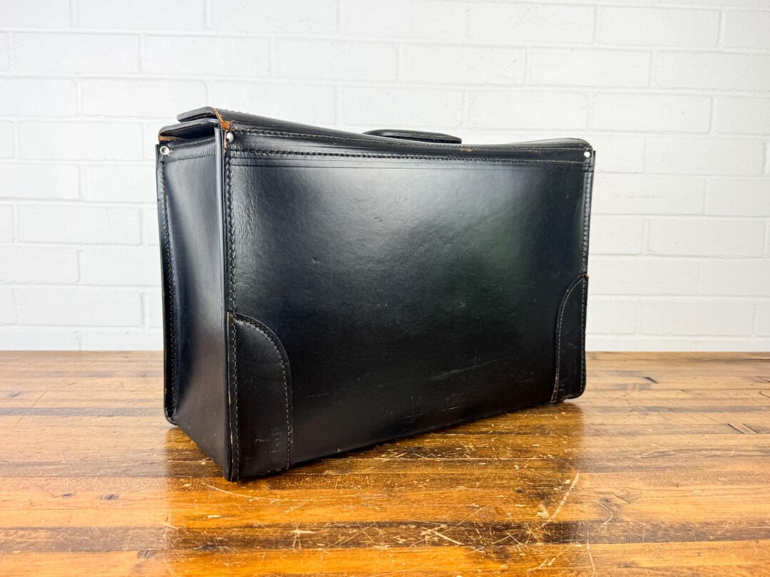 Vintage Black Leather Pilot Case – Hard-sided Top Grain Cowhide Lawyer ...