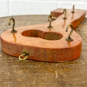 Vintage Vertical Wood Key Holder Shaped Like a Key With 5 Hooks Wooden ...