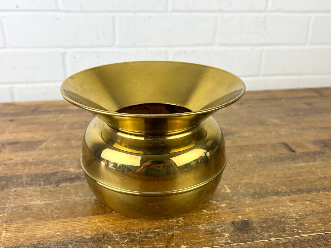 Vintage Brass Spittoon Distressed Flower Pot Collectible Tobacco ...