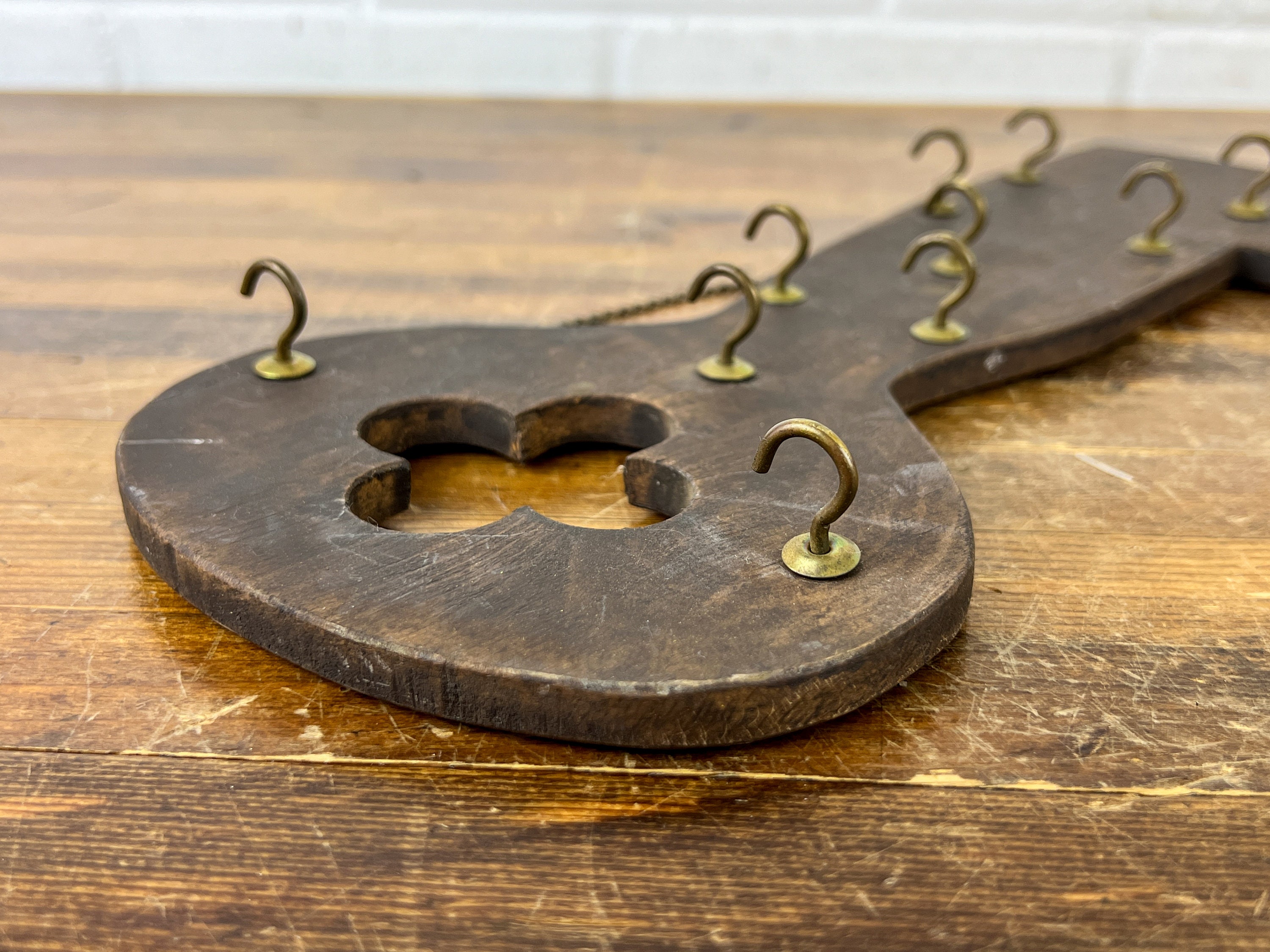 Vintage Wood Key Shaped Key Holder for Wall Vintage Distressed Wooden ...