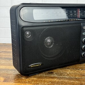 Working Vintage Optimus Radio AM FM Portable Radio Old Radio That Works ...