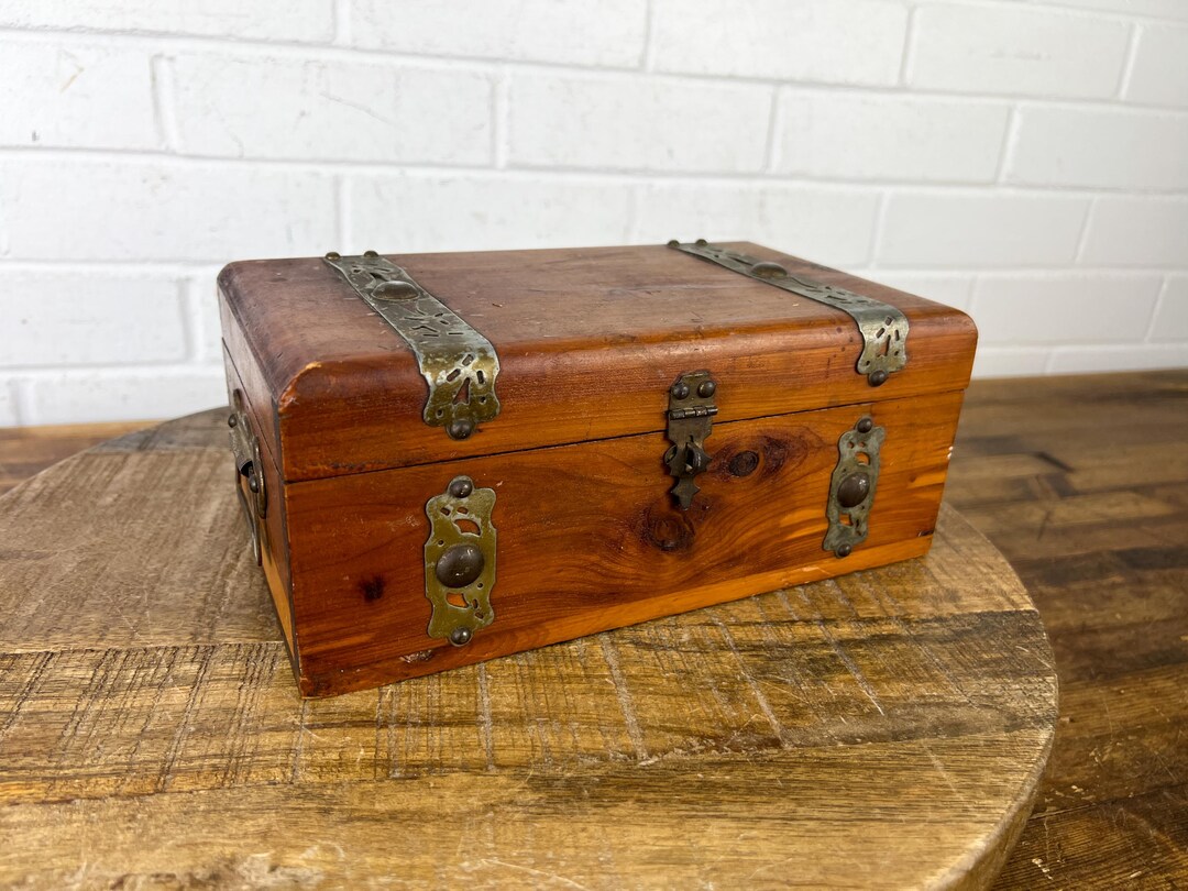 Distressed Vintage Cedar Box With Lid Metal Accents Small Brown Wood ...