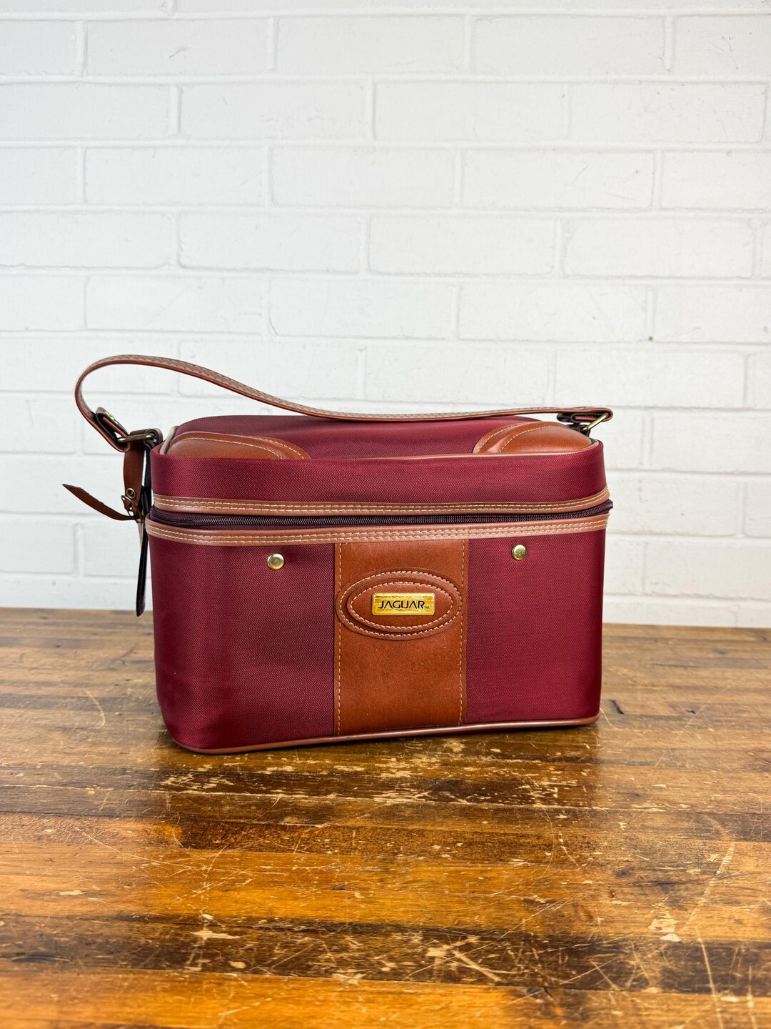 Vintage 1980s Jaguar Burgundy Train Case | Soft Side Cosmetic Carry on ...