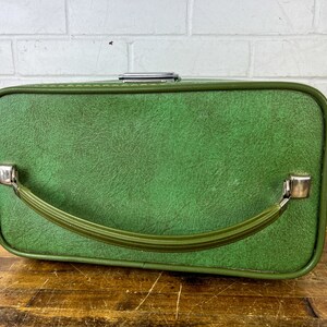 Vintage Distressed Towncraft Green Train Case Travel Makeup Case ...