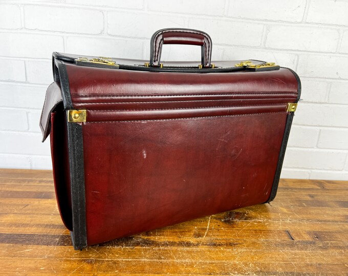 Vintage Brown & Black Pilot Case by Hit Authentic Vintage Distressed ...
