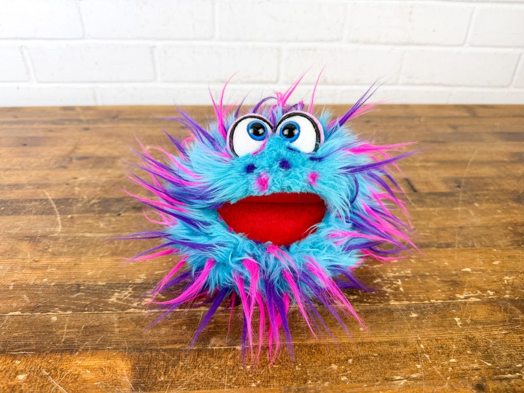 Living Puppets Bob the Friendly Monster Hand Puppet | 9” Plush Monster ...