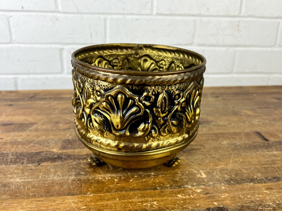 Vintage Small Brass Container With Claw Feet Made in England Ornate ...