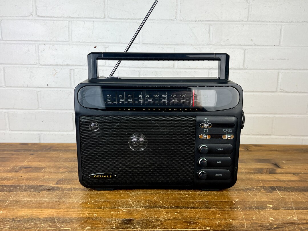 Working Vintage Optimus Radio AM FM Portable Radio Old Radio That Works ...