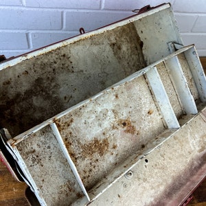 Vintage Distressed Red Metal Box With Lid and Tray Old Edelbrock Metal ...