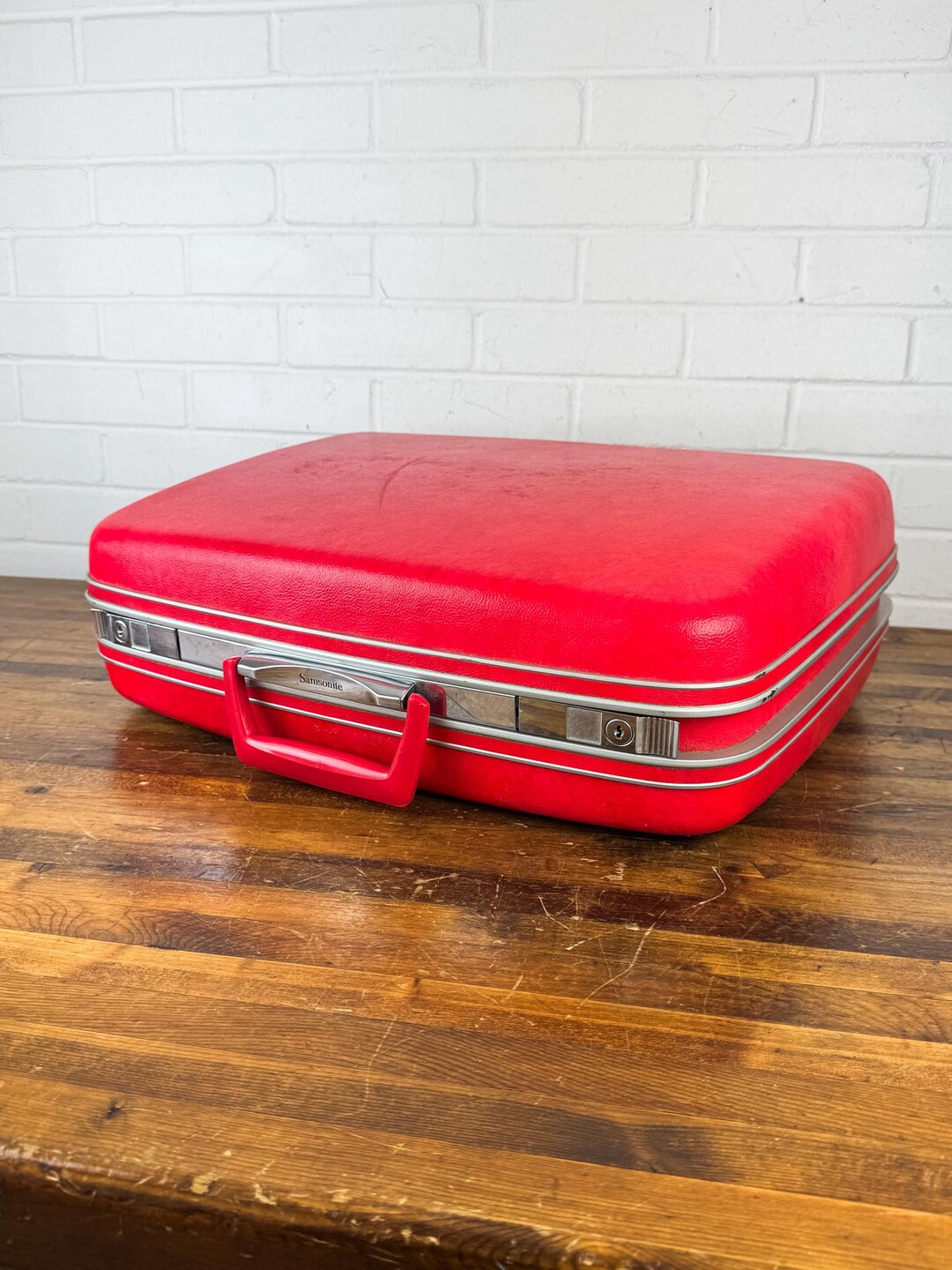 Vintage Samsonite Red Suitcase With Silver Accents Vintage Hard Red ...
