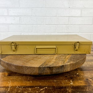 Vintage Light Gold Metal 35mm Slide Box With Latch and Handle Projector ...