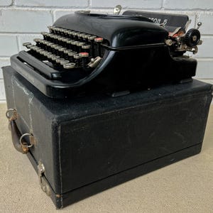1930s Mobile Remington Rand Typewriter With Original Case Old ...