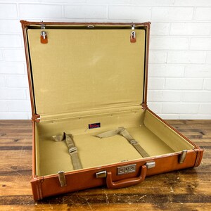 Vintage Royal Traveller Brown Briefcase Classic Mid Century Suitcase ...