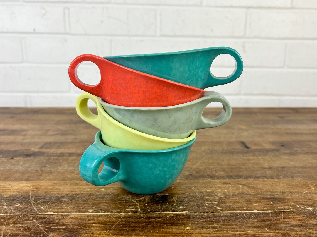 Set of 5 Vintage Multicolored Pastel Mugs by Russel Wright Residential ...