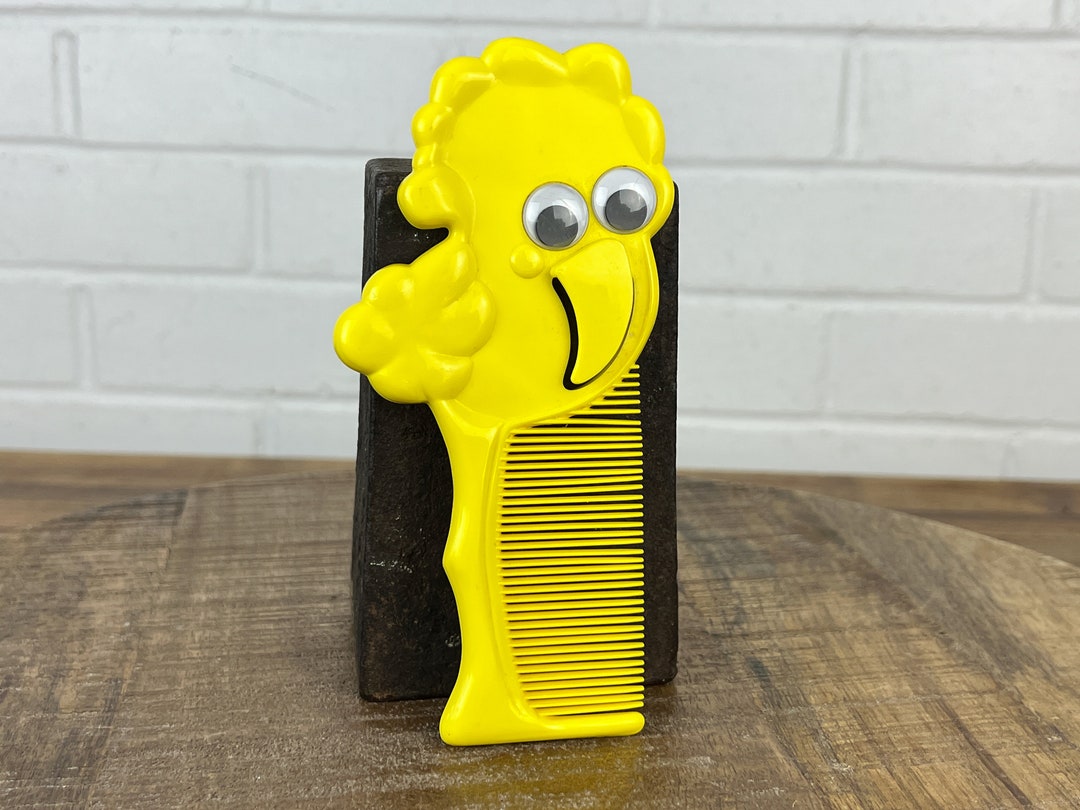Vintage Avon Pocket Peepers Yellow Comb Quirky Comb With Eyes and Beak ...