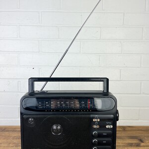 Working Vintage Optimus Radio AM FM Portable Radio Old Radio That Works ...