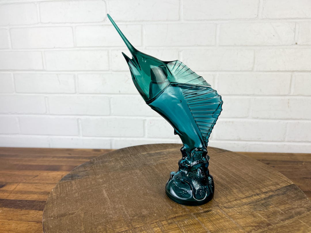 Vintage Avon Swordfish Figurine Glass Aftershave Bottle Cologne Perfume ...