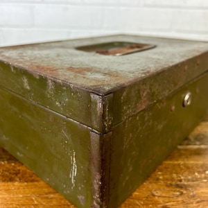 Distressed Vintage Green Metal Box With Key No Locking Decorative Small ...