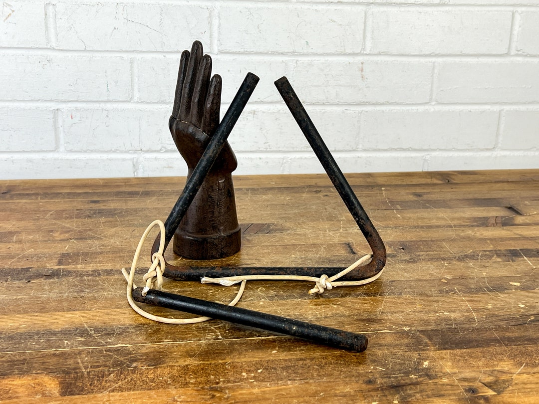 Distressed Vintage Iron Triangle Dinner Bell With Stick Decorative Bell ...