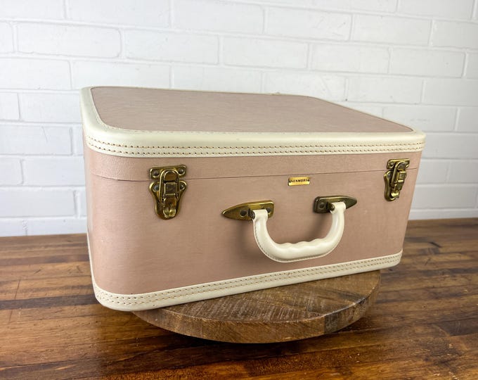 Vintage Kenmore Sewing Machine Case With White Edges and Gold Metal ...