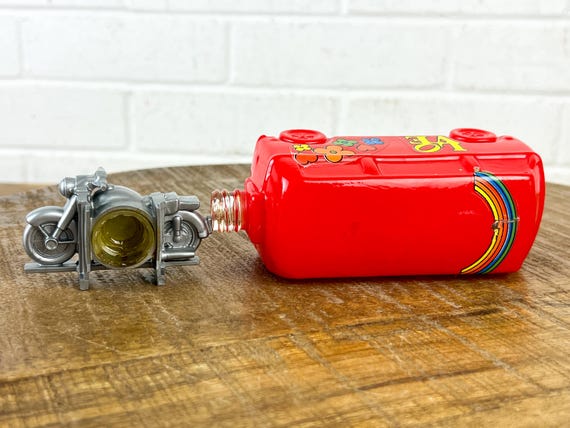 Vintage Avon Red VW Volkswagen Bus Figurine Glass Hip… - Gem