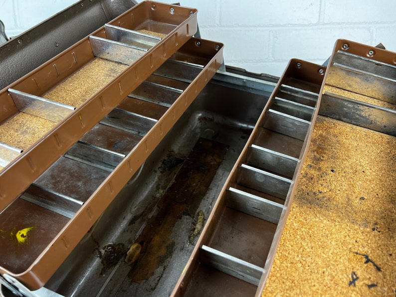 19x10 Vintage JC Higgins Brown Metal Tackle Box With - Etsy