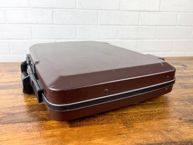 Locking Vintage Brown Briefcase American Tourister Hard Used Briefcase ...
