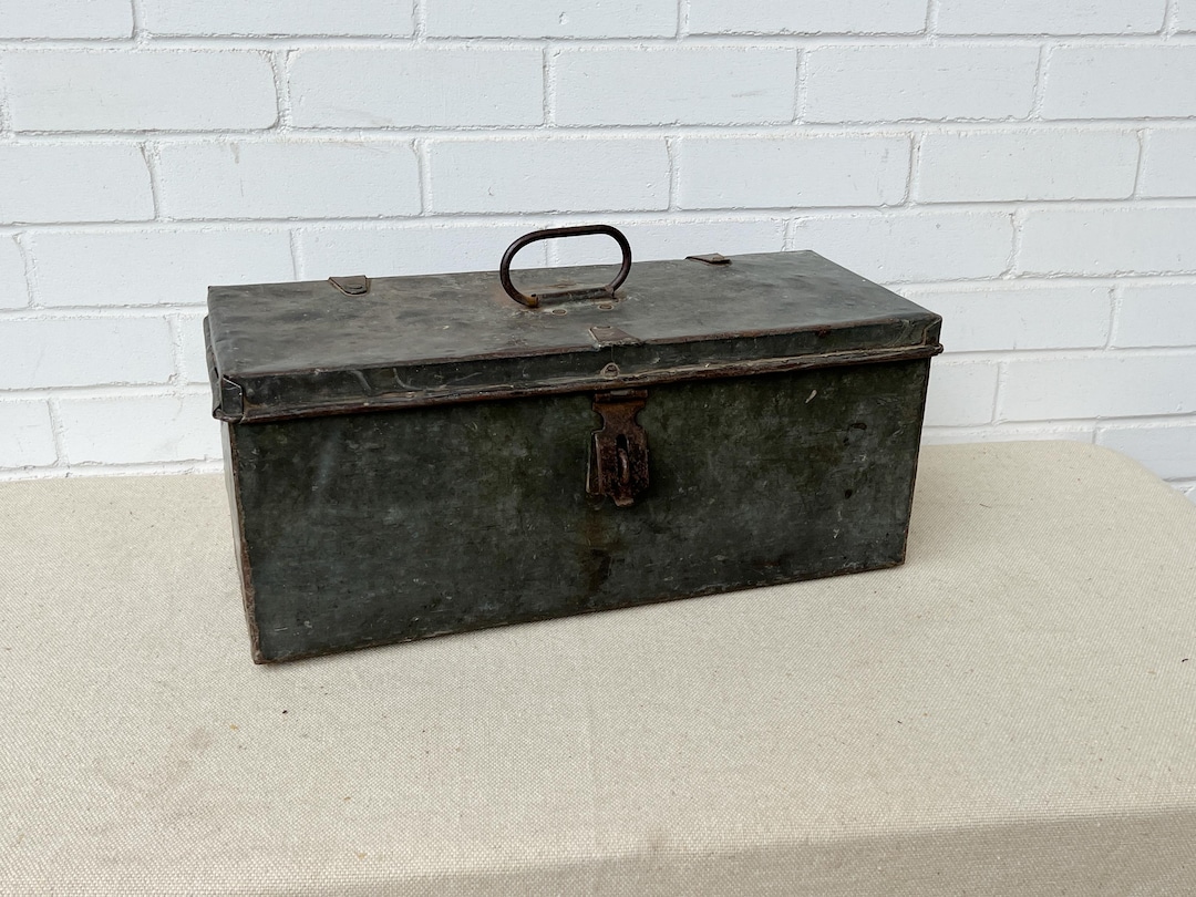 Distressed Vintage Silver Steel Metal Box With Lid With Latch With ...