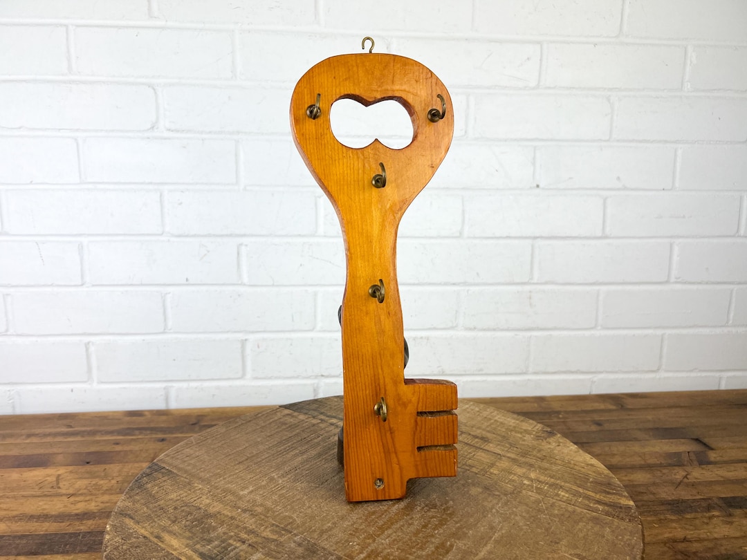 Vintage Vertical Wood Key Holder Shaped Like a Key With 5 Hooks Wooden ...