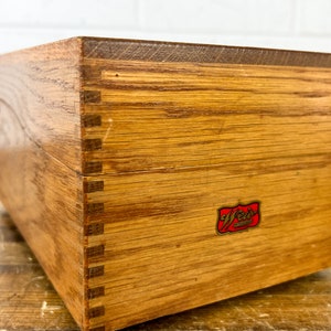 Vintage Weis Wooden Box With Lid and Box Joint Corners Small File ...