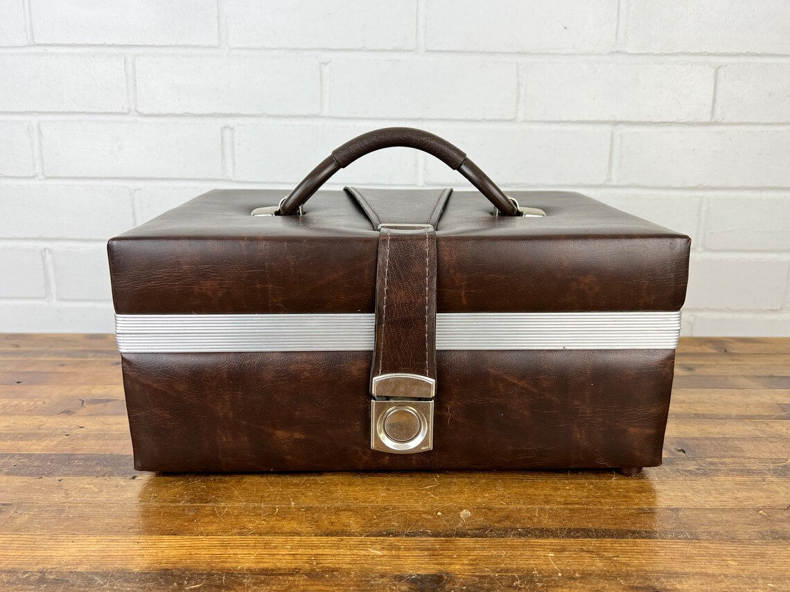 Vintage 8 Track Holder Case Holds 24 Tapes Faux Leather Brown - Etsy