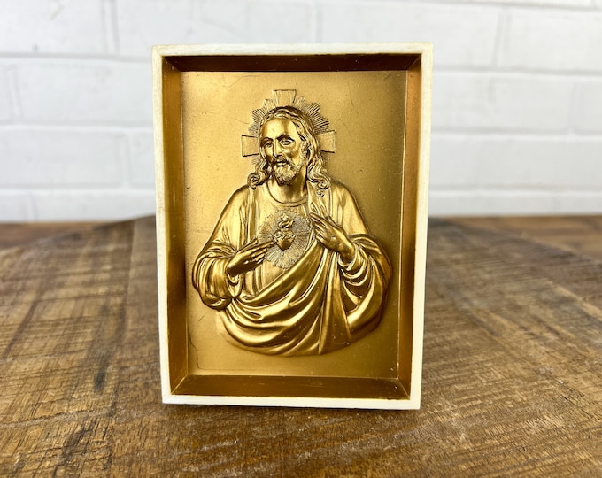 Vintage Jesus Christ Picture Small Gold Plastic Sacred Heart of Jesus ...