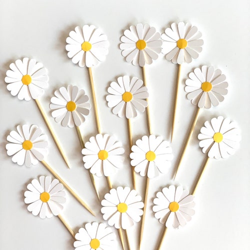Handmade Delightful Daisy Flower Cake Topper Set for - Etsy